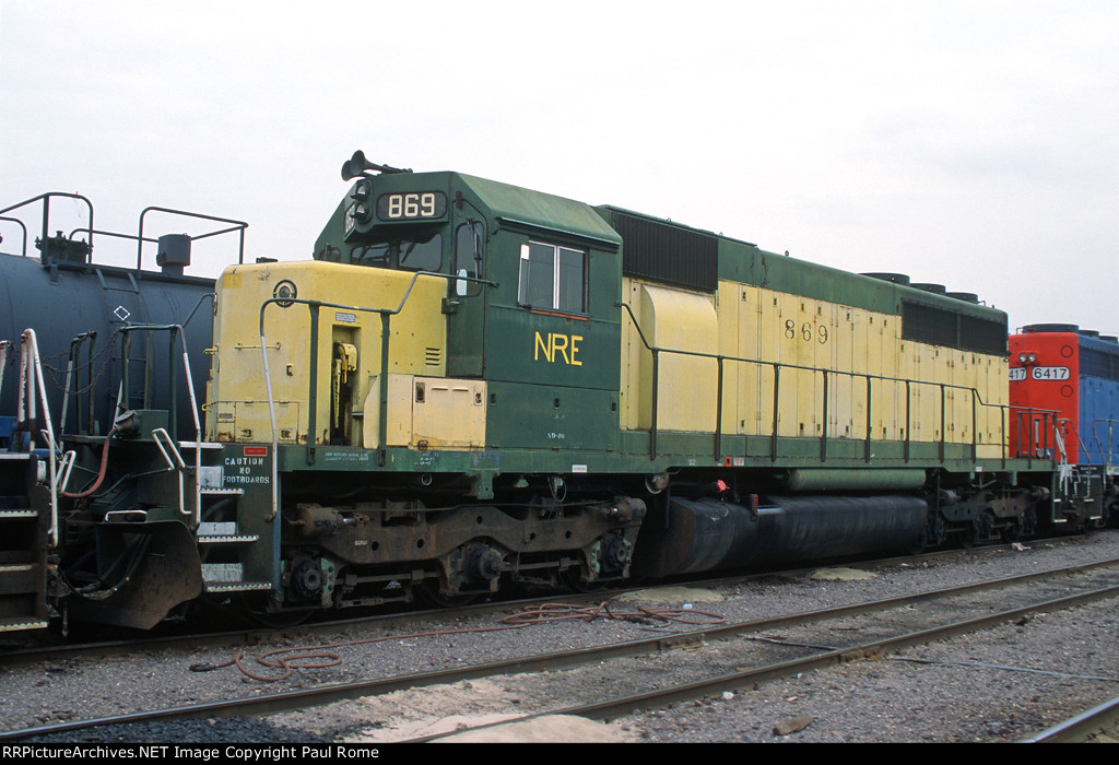NREX 869, EMD SD40, ex C&NW-CGW, at the C&NW Proviso Yard